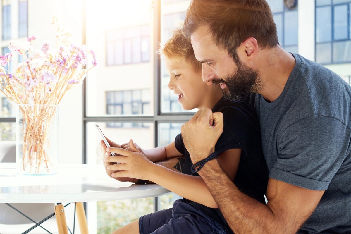 Teaching Kids about Stocks (6 Tools + Resources)