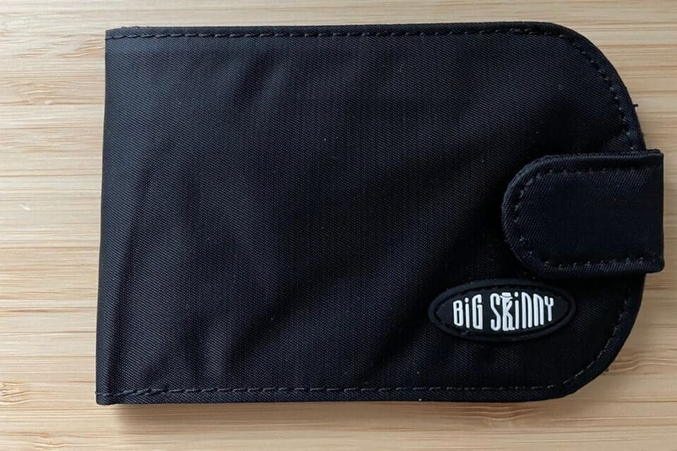 Best Wallets for Teens (that'll Help them Manage their Money & Daily Life)