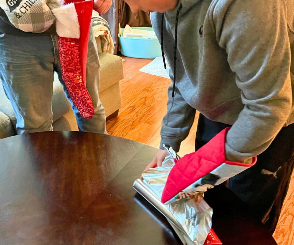 7 Christmas Classroom Party Games for Kids (from Dollar Tree)